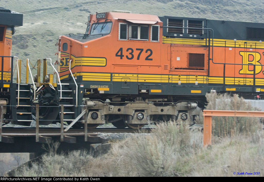 BNSF 4372